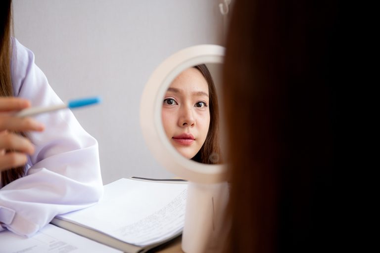 Face Laser Treatment Session in Singapore: Preparation Tips